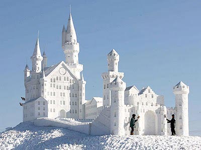 The Enchanting Winter Wonderland of Snow Sculpture | The Lone Girl in a ...
