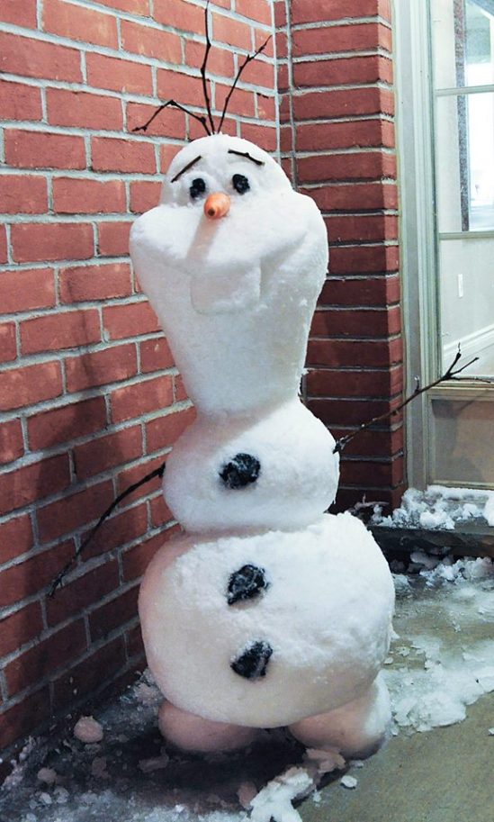 Frosty the Snowman and All His Friends | The Lone Girl in a Crowd