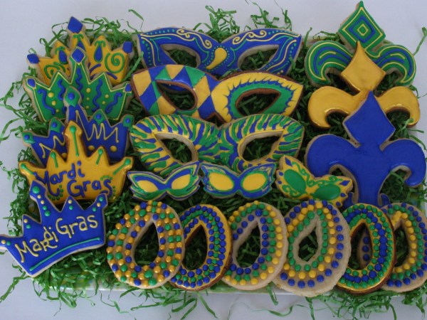 Get in the Festive Fat Tuesday Spirit with These Mardi Gras Treats ...