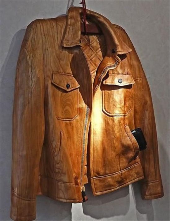 The Carving World of Wood Sculpture | The Lone Girl in a Crowd
