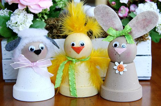 Spring Into These Easter Craft Projects | The Lone Girl in a Crowd