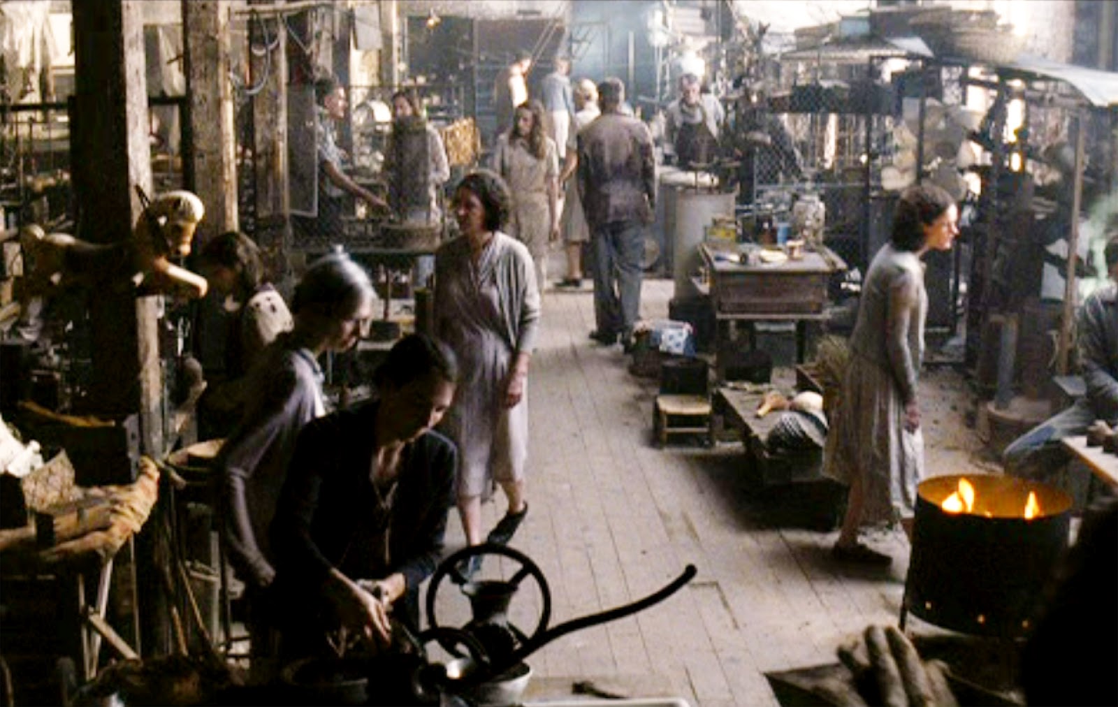The Hunger Games: The Musical – “The Hob” | The Lone Girl in a Crowd