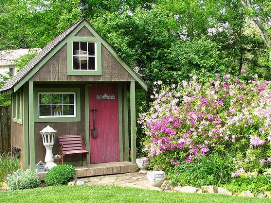 The Quaint Gardening World of Greenhouses and Garden Sheds | The Lone ...