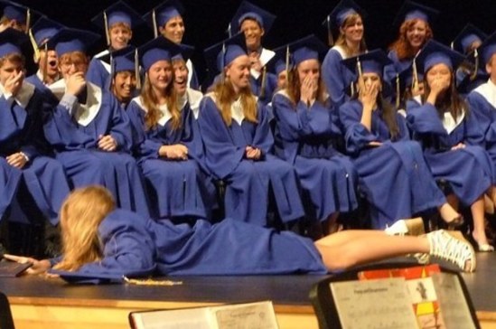 08 | April | 2016 | The Lone Girl in a Crowd