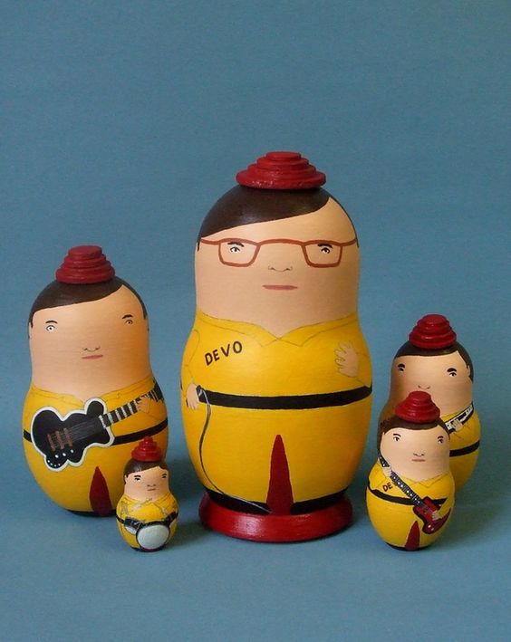 The Nesting World of Matryoshka Dolls | The Lone Girl in a Crowd