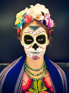 Calaca Inspired Dia de los Muertos Costumes | The Lone Girl in a Crowd