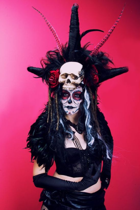 Calaca Inspired Dia de los Muertos Costumes | The Lone Girl in a Crowd