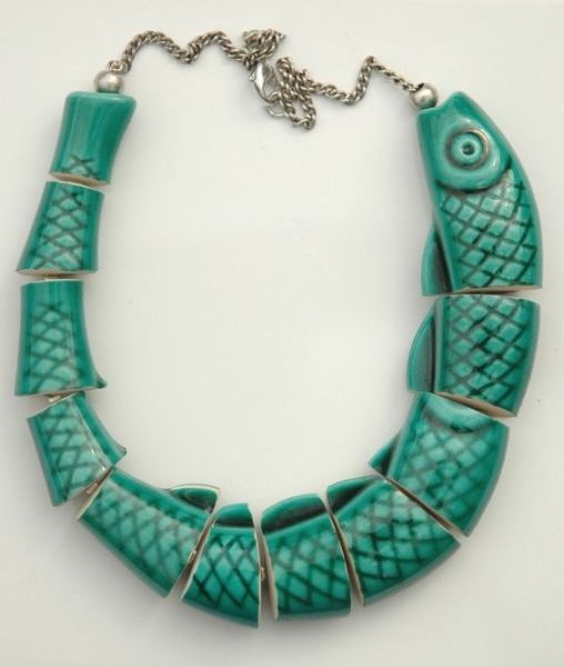 The Sparkling World of Jewelry | The Lone Girl in a Crowd