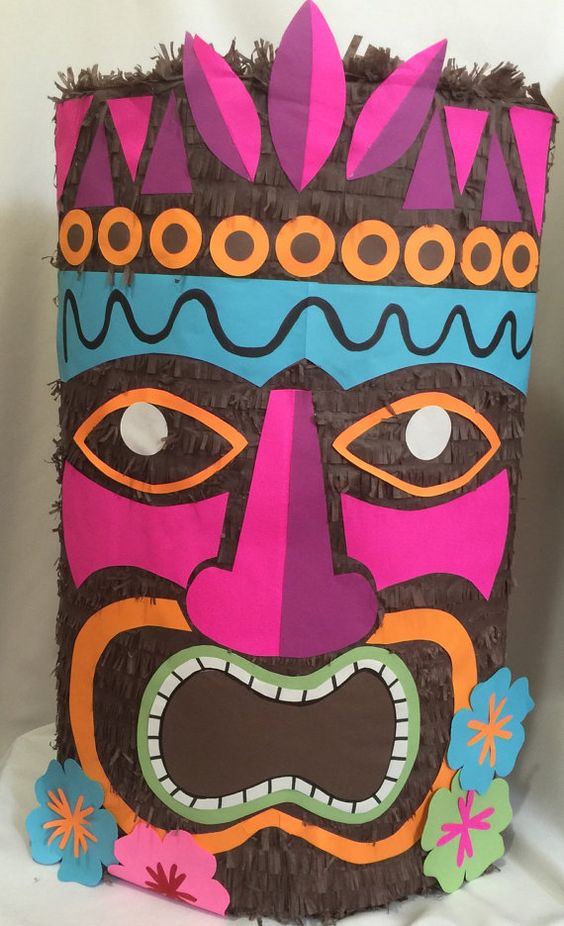 The Festive World of Pinatas | The Lone Girl in a Crowd