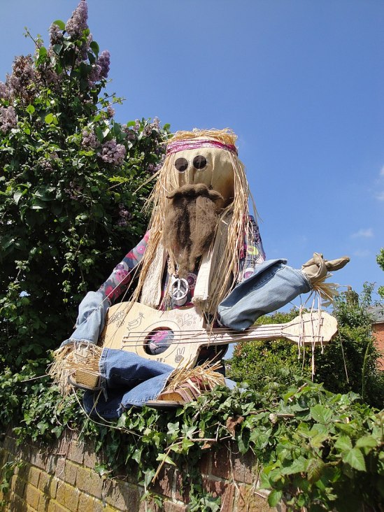 The Wonderful World of Scarecrows (Third Edition) | The Lone Girl in a ...