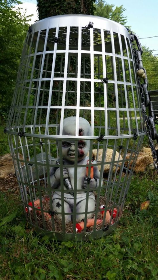 The Creepy, Crawly World of Scary Halloween Craft Projects (Third ...