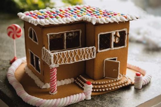 The Sweet Candy World of Gingerbread Architecture (Second Edition ...