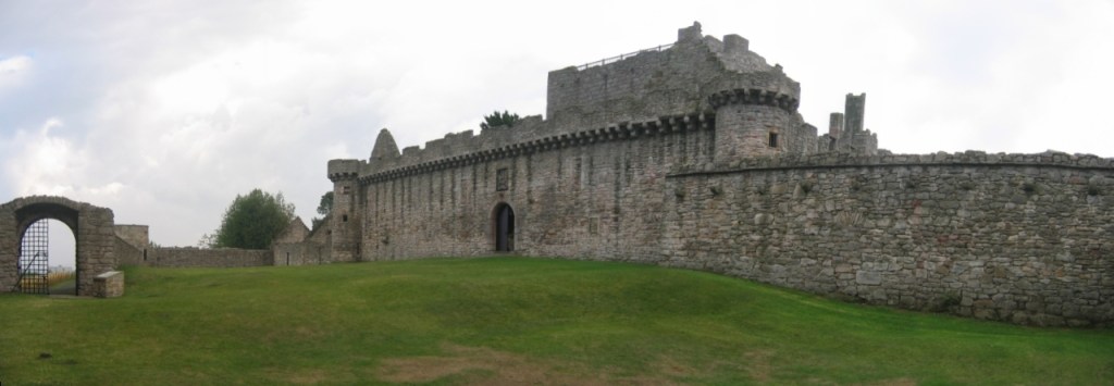 The Anatomy of a Medieval Castle: Part 1 – Around the Walls | The Lone ...