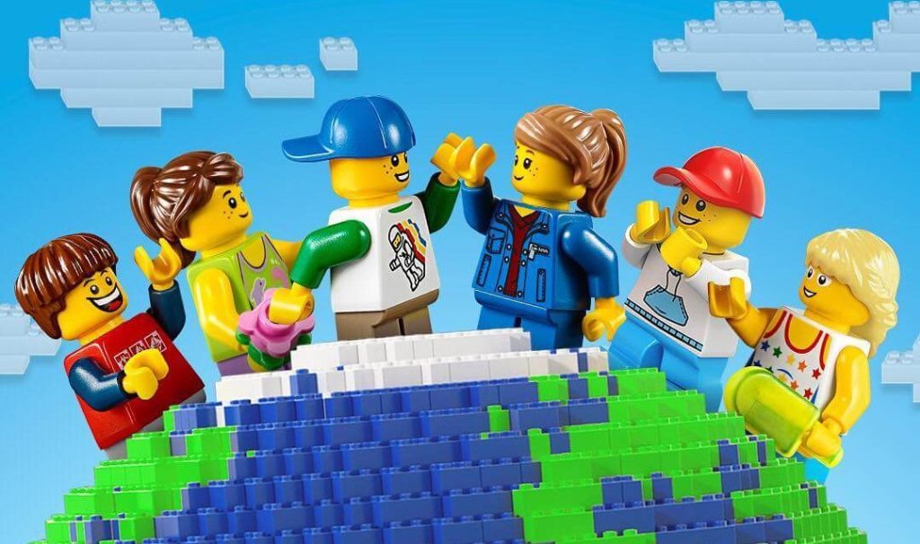 The Art of LEGO | The Lone Girl in a Crowd