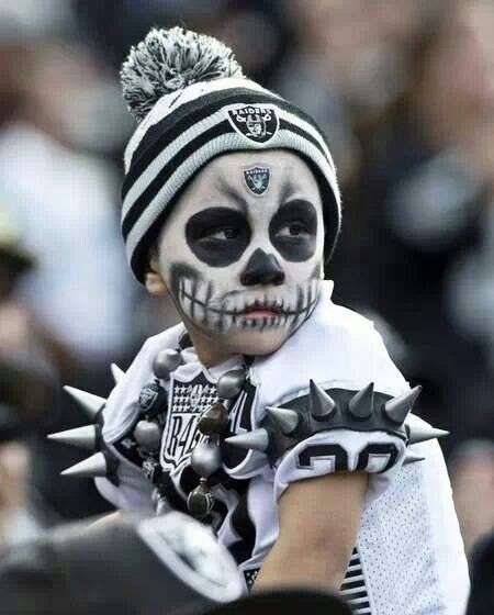 NFL Fans Dressed and Ready for Game Day (Fourth Edition) | The Lone ...
