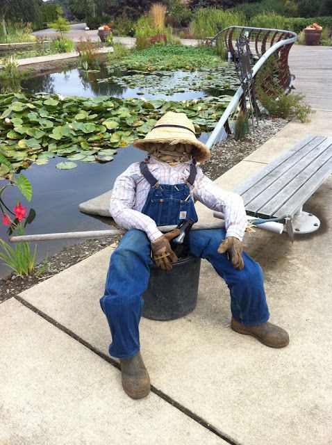 The Wonderful World of Scarecrows (Fourth Edition) | The Lone Girl in a ...